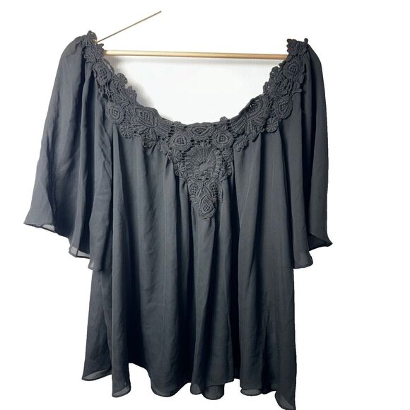 Zara | Tops | Zara Medium Black Top Cute Front Details | Poshmark